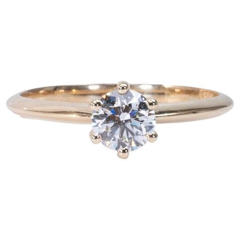 Classic 18k Yellow Gold Ring With 051 Ct Natural Diamond Gia