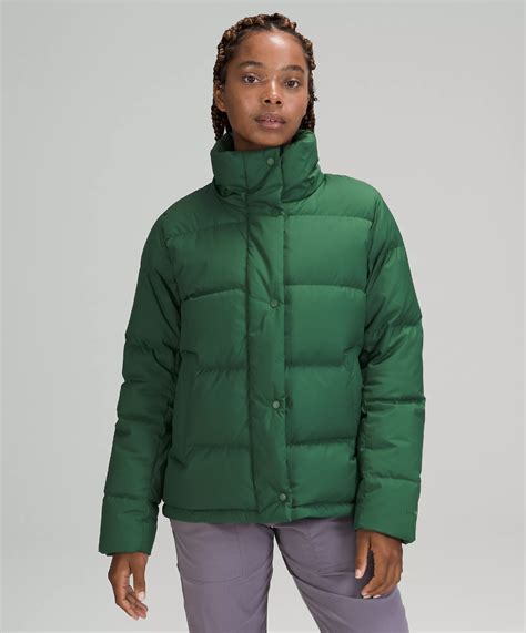 25 Best Puffer Jackets For Women 2022 Aritzia North Face And More