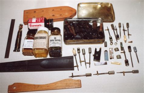 Utstyr Bruka Til å Lage Feler Med Dette Er Frå Verkstaden Til Gunnar