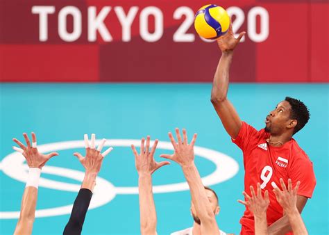 How Wilfredo León A Cuban Émigré Became A Polish Volleyball God The
