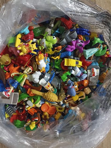 Іграшки кіндер сюрприз і їх подібні 365 грн Інші фігурки Ковель на Olx