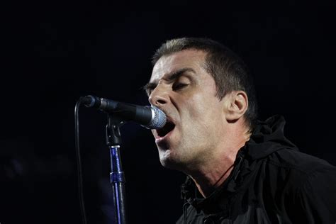 Liam Gallaghers Live Performance Slammed By Boxing Fans Ahead Of