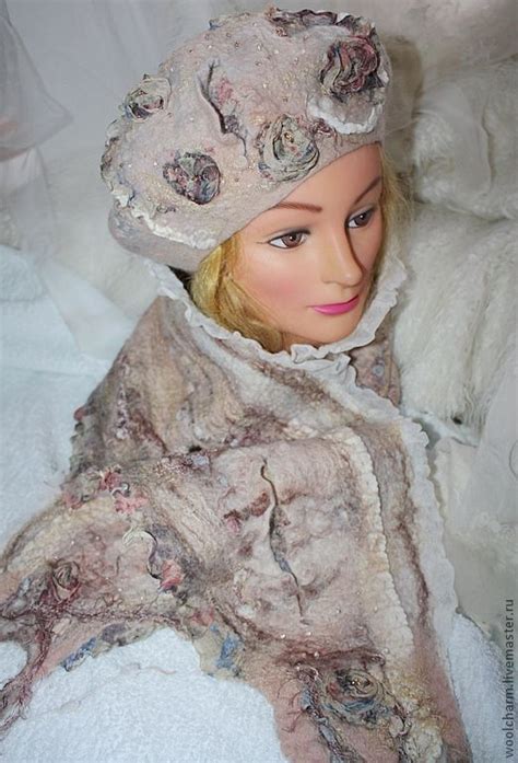 Комплект берет шарф Чайная роза Модные головные уборы Берет Чайные розы