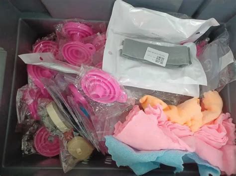 Lot 2597 Approximately 40 Asssorted Items To Include Stainless Steel Milk Frother Pitcher Jug