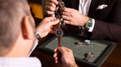 How To Spot A Luxury Fake Watch Expert Guide