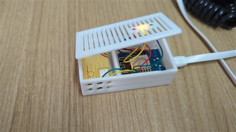 free 3d file co2 sensor ampel housing esp8266 mh z19b led・3d printable