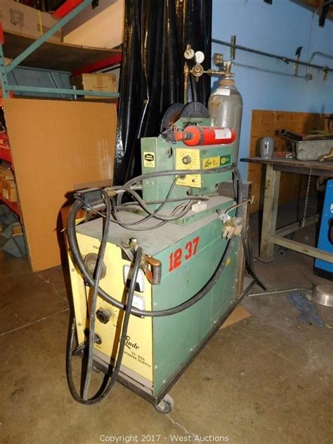 West Auctions Auction Relocation Sale Of Injection Molding Company Item Linde V1 206 Power