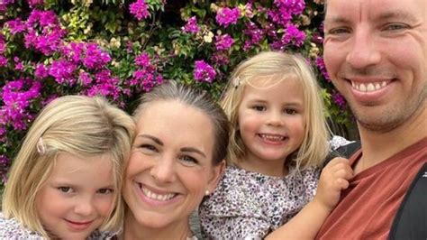 Deler Dejlig Nyhed Mette Abildgaard Er Gravid Igen Bt Politik Bt Dk