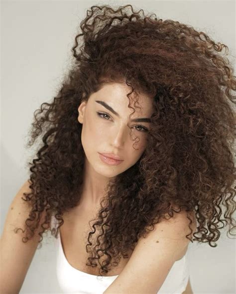 Ok ვინ არის გიორგი მამარდაშვილის საცოლე გაიცანით ქართველი მოდელი ელენე ეპიტაშვილი Ok Magazine