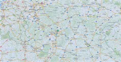 Javascript Map Should Be Centered To A Point And The Nearest Marker