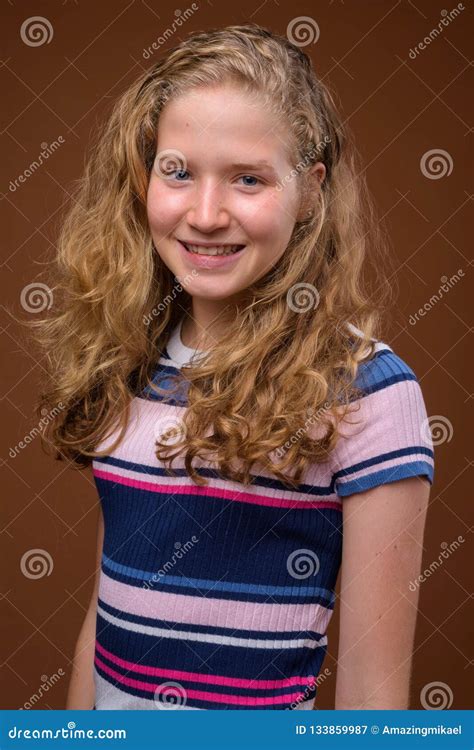 Pretty Tween Girls
