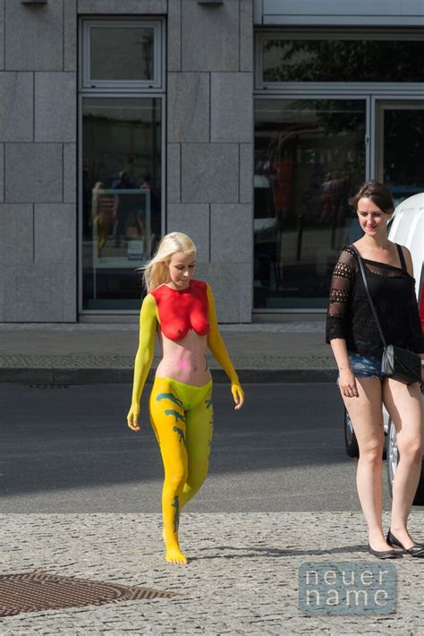 Public Bodypainting Day Berlin Preview Porn Pictures Xxx Photos Sex Images Pictoa