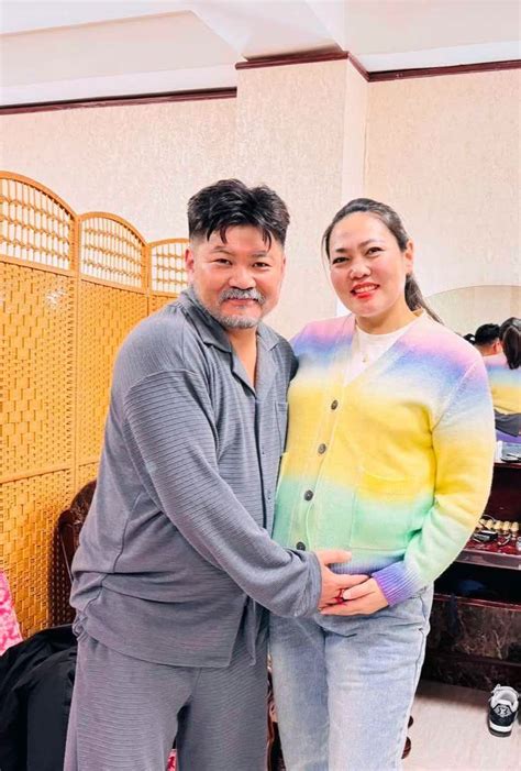 Taiz Mn Жүжигчин Л Сөрөлт Эрийн сайндаа өдий яваа гэж хэлэхгүй ээ Эцгийн голомтоос гал таслан