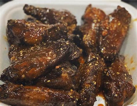 35+ Black-Owned Louisville Restaurants You'll Love (2024)