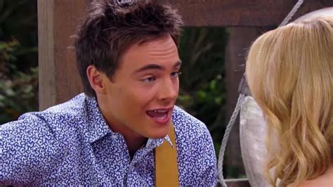 Bunkd Why Kevin Quinns Xander Had To Leave The Disney Show