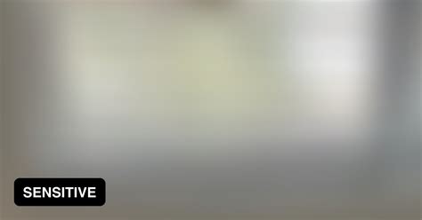 She Is Into You Bro Make A Move Bro… 9gag