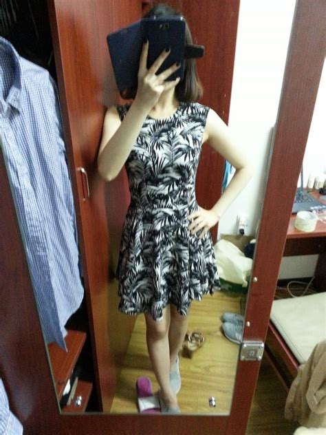 이옴 And 에온 — 야 나 결국 이거삼 근데 지난번에 본거보다 한사이즈 작은거야 지난번 사이즈가 딱