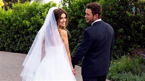 Katherine Schwarzeneggers Two Dresses From Her Wedding With Chris