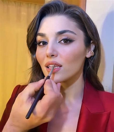 Pin By Handemiyy17 On Handemiyy And Eda Yildiz Hande Erçel Makeup