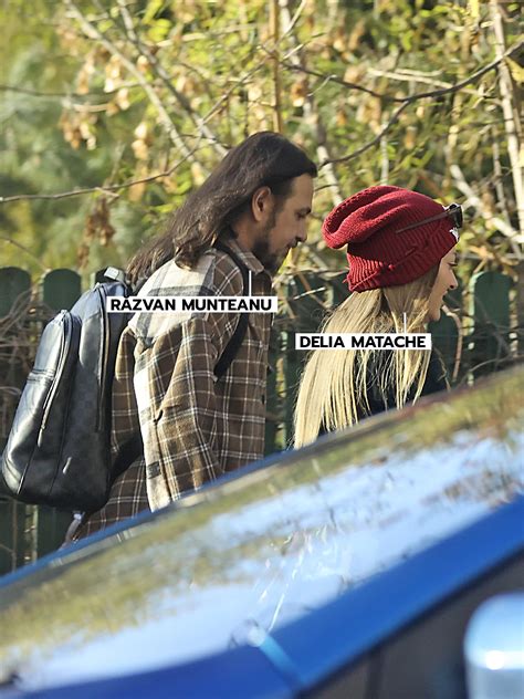 Răzvan Munteanu Nu O Slăbește” Nicio Secundă Pe Delia Iar Cancanro A Surprins O în Toată