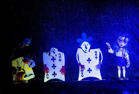 სპექტაკლი ელისი საოცრებათა ქვეყანაში რეჟისორი ირაკლი კიკვაძე