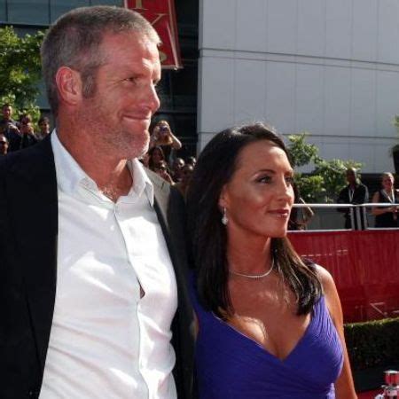 Nfl Brett Favres Daughter Britanny Favre Is A Mother Of Two Sons Also