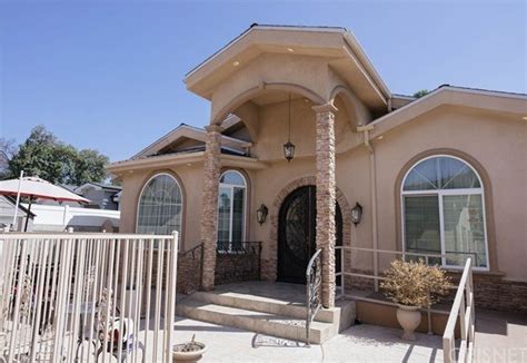 6936 Peach Ave Van Nuys Ca 91406 ®