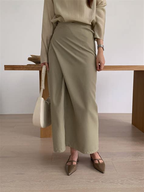 나이브실루엣 히델 드레이프 랩 꼬임 언발 트임 롱 스커트 2color