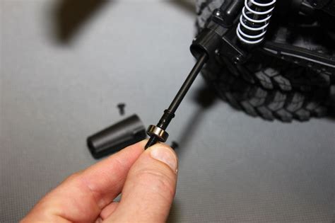 Install STRC Upgrades On The Axial SCX10 Rubicon