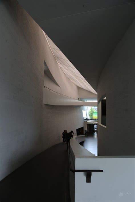 현상학적 공간 디자인 건축 빛과 공간