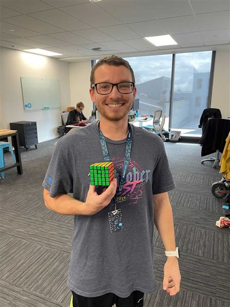 Leslie Alldridge Medium