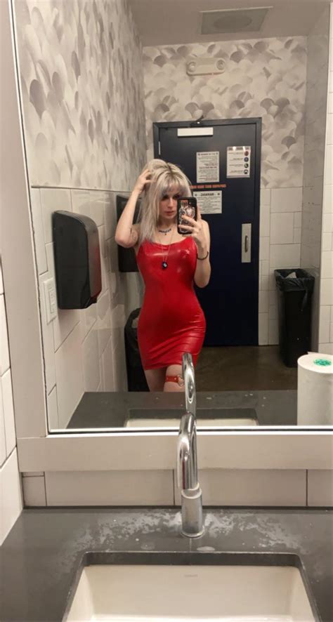 Do You Like My Night Out Outfit Scrolller