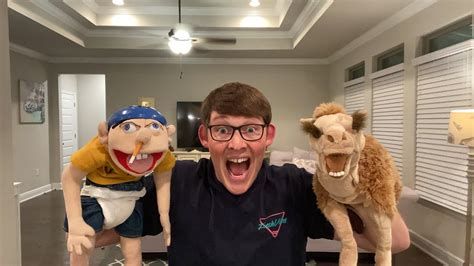 Meet The Sml Characters Live Youtube