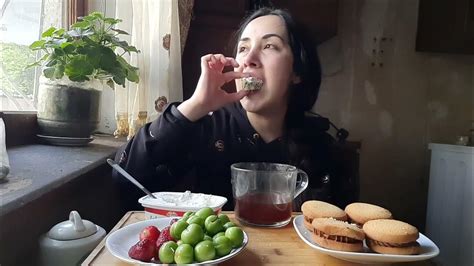 ბუტერბროდი ლორით🥪ახალი ორცხობილა🫓ხილი🍓ხილის მუკბანგები გადაიღე და სტიმული მიეცი სხვებს ჩემი აზრი