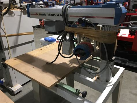 OMGA RN600 RADIAL ARM SAW - Able Auctions