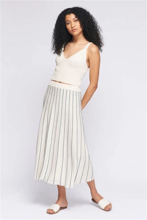 Womens Fine Knit Skirt In Marshmallowwisteria Parallel