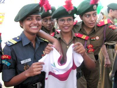 O N Thi U Sinh Qu N N Tham Quan Tp Hcm Tu I Tr Online