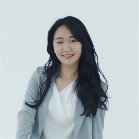 Hyeon Ji Yoon Product Designer Isharingsoft Linkedin