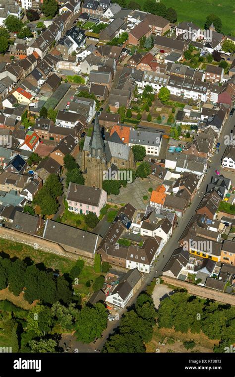 Dormagen Zons, Hist. Old town with castle, city walls, windmill ...