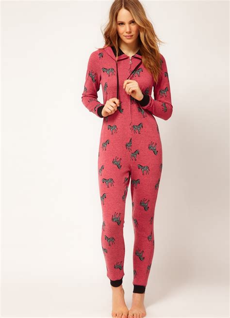 Женская пижама-комбинезон