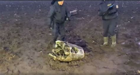 Обломки украинской ракеты С 300 упали в 60 метрах от крайнего дома в селе Горбаха