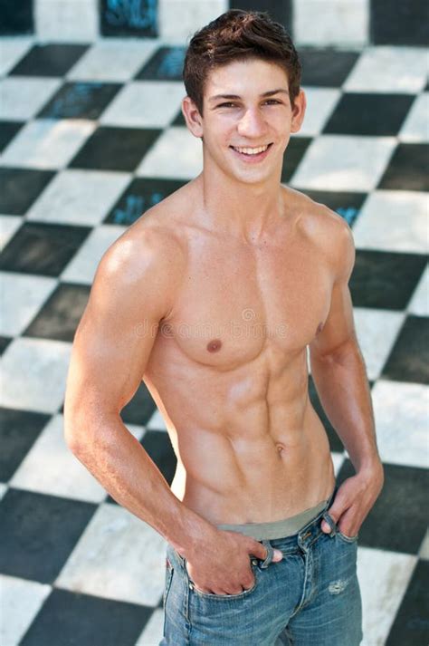 Male Model Shirtless Arkivfoto Bild Av Njutning Bög 95764328