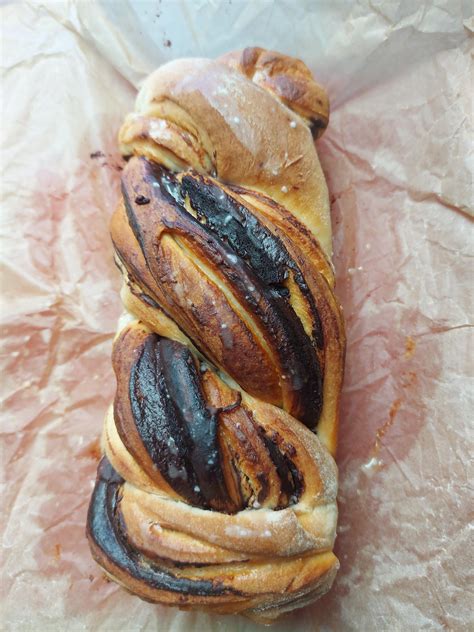 I Made A Vegan Babka With Biscoff And Choc Hazelnut Spread R Baking