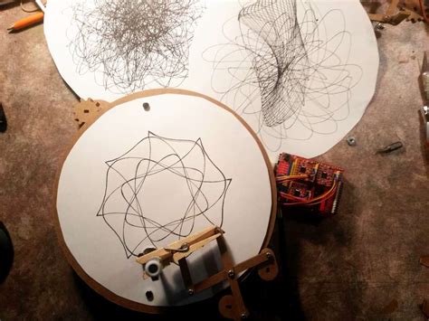 Cycloid O Matic Creates Spirograph Like Patterns Arduino Blog