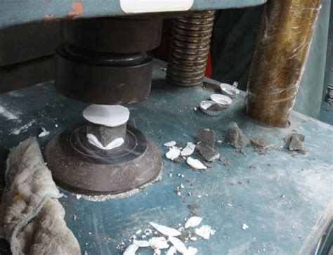 Compression Test Setup Download Scientific Diagram