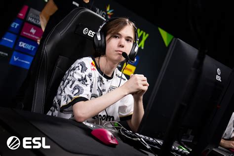 Donk Cs2 Pro Settings Celownik Czułość Myszy I Model Widoku