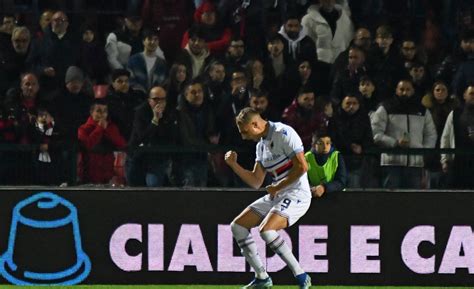 Serie B 2023 2024 Colpo Esterno Della Samp A Cosenza Darboe E De Luca Regalano I 3 Punti A Pirlo