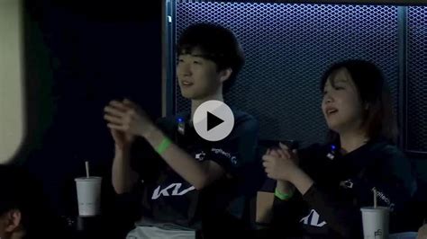 고버지 박수 ㅋㅋㅋㅋ 롤 리그 오브 레전드 에펨코리아