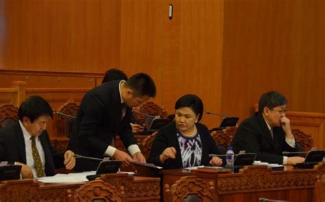 Гэр бүлийн тухай хуулийг анхны хэлэлцүүлэгт шилжүүлэв News Mn