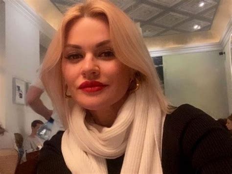 Ирина Круг впервые показала лицо внучки фото молодой и красивой бабушки